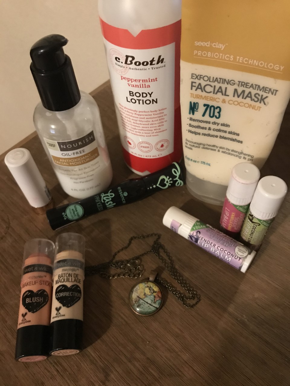 10 Pampering Gifts for Her: DIY Beauty Gift Basket (CHEAP) – MW